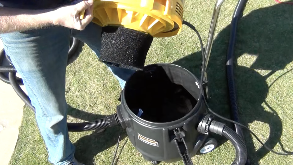 Vacuum for Removing Floodwaters from a Home – Water Quality Solutions